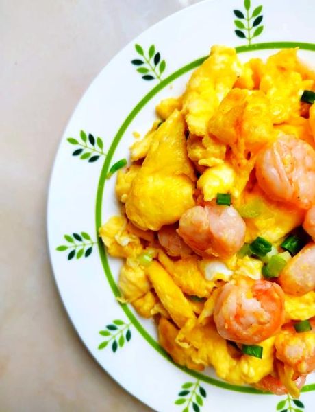 滑蛋虾仁怎么做才嫩滑_家常滑蛋虾仁做法窍门-第1张图片-山城妙识