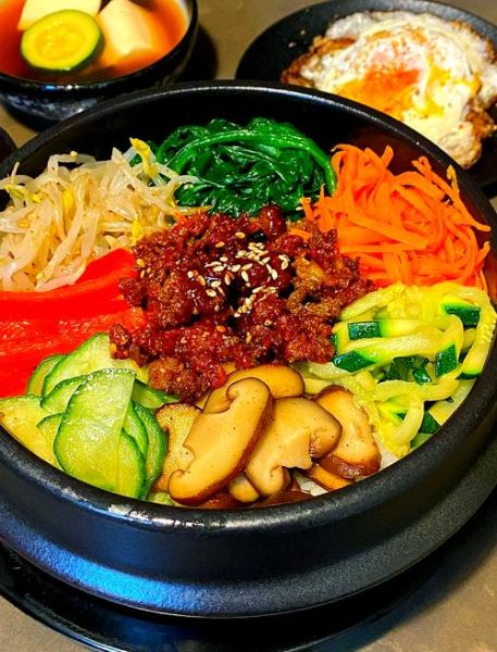 韩式石锅拌饭怎么做_石锅拌饭酱汁怎么调-第1张图片-山城妙识 韩式石锅拌饭怎么做_石锅拌饭酱汁怎么调-第1张图片-山城妙识