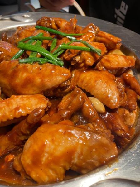 炖鸡翅的家常做法_怎么炖鸡翅才入味-第1张图片-山城妙识