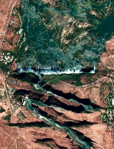 卫星地图怎么看地形_卫星图识别山脉河流-第1张图片-山城妙识 卫星地图怎么看地形_卫星图识别山脉河流-第1张图片-山城妙识