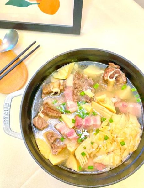 腌笃鲜的做法步骤_腌笃鲜正宗配方-第1张图片-山城妙识