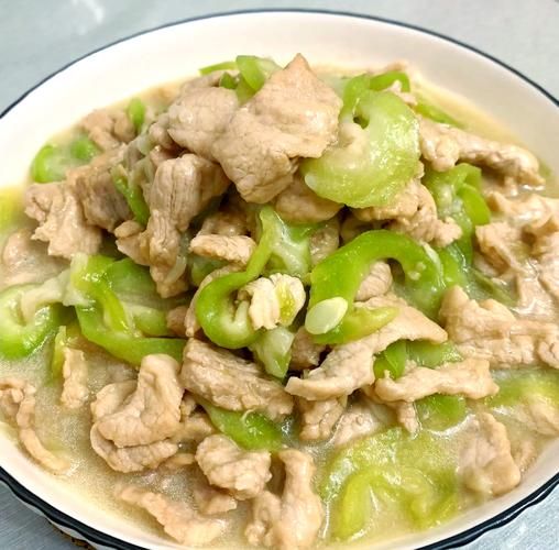 丝瓜炒肉片怎么做_丝瓜炒肉片的家常做法-第2张图片-山城妙识 丝瓜炒肉片怎么做_丝瓜炒肉片的家常做法-第2张图片-山城妙识