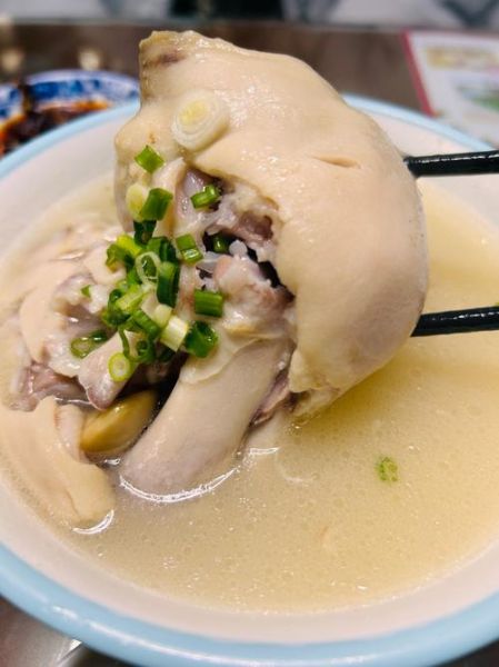 蹄花汤的做法_蹄花汤怎么炖才白-第1张图片-山城妙识