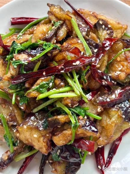 红烧茄子怎么做_红烧茄子先炸还是先炒-第3张图片-山城妙识