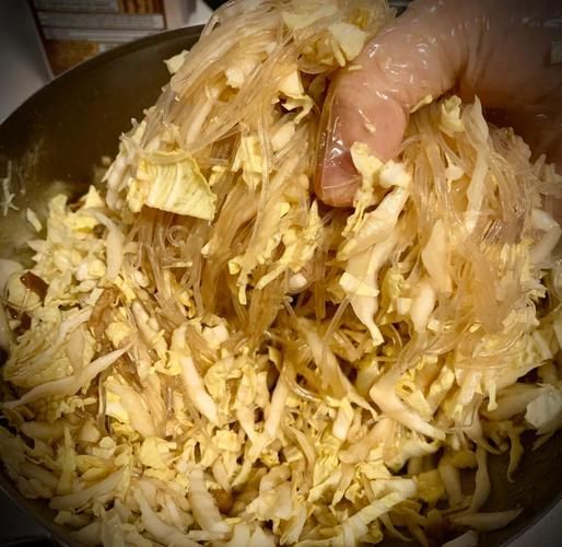 凉拌白菜丝怎么做_凉拌白菜丝的家常做法-第2张图片-山城妙识