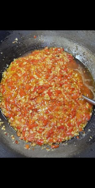 蒜蓉辣椒酱怎么做_蒜蓉辣椒酱保存多久-第2张图片-山城妙识