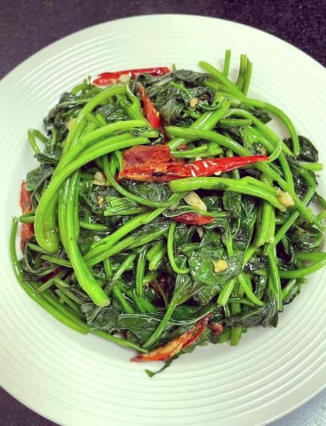 红薯叶怎么炒好吃_红薯叶的做法家常-第2张图片-山城妙识