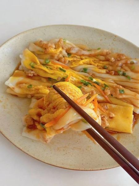 家庭肠粉最简单的做法_怎么蒸才嫩滑-第2张图片-山城妙识