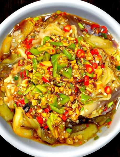 凉拌茄子怎么做_凉拌茄子用蒸还是煮-第1张图片-山城妙识