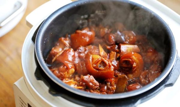 红烧猪蹄高压锅做法_需要多久-第1张图片-山城妙识