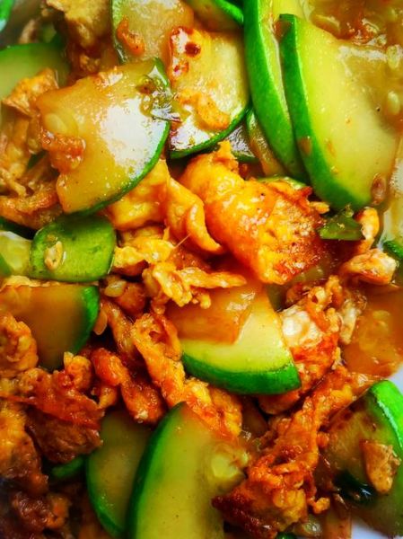 角瓜炒鸡蛋怎么做_角瓜炒鸡蛋的家常做法-第2张图片-山城妙识