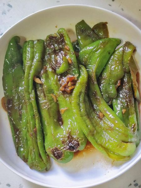 虎皮辣子怎么做_家常虎皮辣子做法-第1张图片-山城妙识 虎皮辣子怎么做_家常虎皮辣子做法-第1张图片-山城妙识