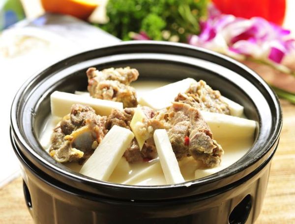 山药炖排骨怎么做_山药炖排骨需要焯水吗-第3张图片-山城妙识