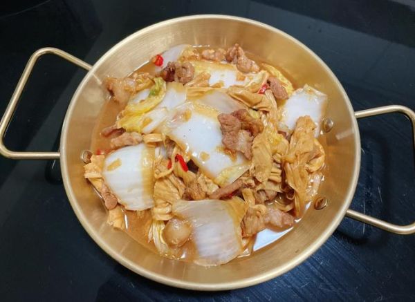 猪肉炖白菜怎么做_猪肉炖白菜的家常做法-第2张图片-山城妙识