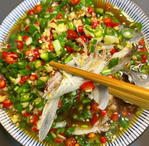 凉拌鲫鱼怎么做_川味凉拌鲫鱼正宗做法-第2张图片-山城妙识
