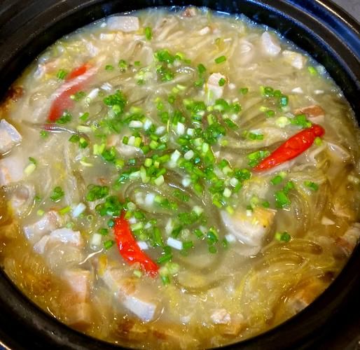 猪肉炖粉条怎么做_正宗东北家常做法-第2张图片-山城妙识