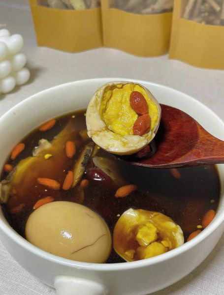 当归煮蛋的正确做法_当归煮蛋的功效与禁忌-第3张图片-山城妙识