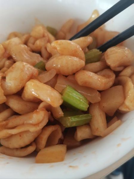 炒猫耳朵的家常做法_猫耳朵怎么炒才劲道-第2张图片-山城妙识