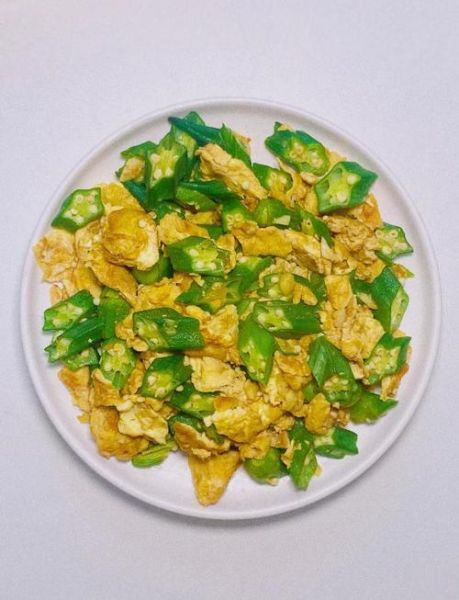 秋葵炒鸡蛋怎么做_秋葵炒鸡蛋需要焯水吗-第3张图片-山城妙识