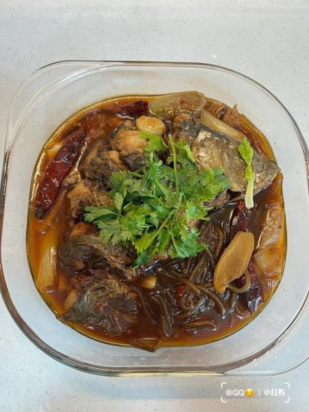 炖鲤鱼的家常做法_炖鲤鱼怎么做好吃又入味-第2张图片-山城妙识