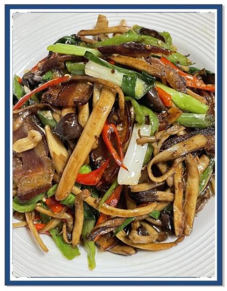 茶树菇炒腊肉怎么做_腊肉要不要先焯水-第1张图片-山城妙识