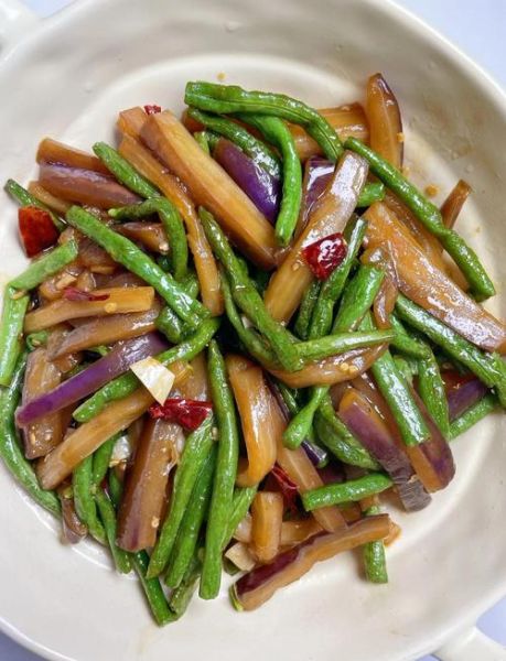 豆角烧茄子怎么做_豆角烧茄子家常做法-第2张图片-山城妙识 豆角烧茄子怎么做_豆角烧茄子家常做法-第2张图片-山城妙识