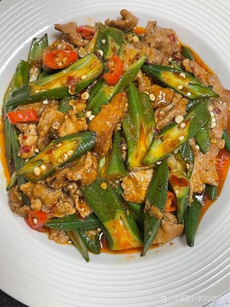 秋葵炒肉怎么做_秋葵炒肉需要焯水吗-第1张图片-山城妙识