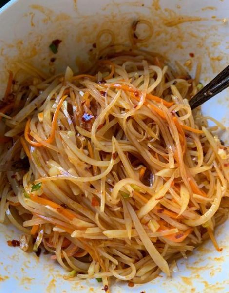 正宗凉拌土豆丝怎么做_为什么土豆丝不脆-第3张图片-山城妙识