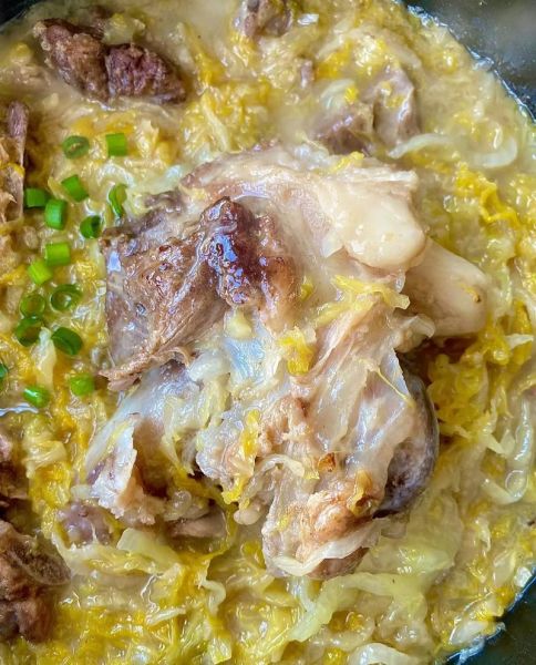 大骨棒炖酸菜怎么做_酸菜炖多久才入味-第2张图片-山城妙识 大骨棒炖酸菜怎么做_酸菜炖多久才入味-第2张图片-山城妙识