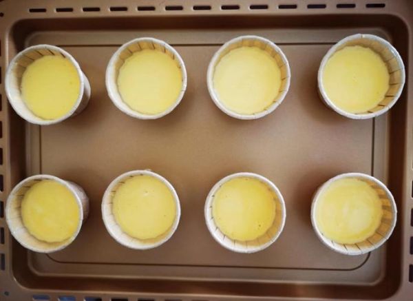 纸杯蛋糕怎么做_纸杯蛋糕烤箱温度时间-第3张图片-山城妙识