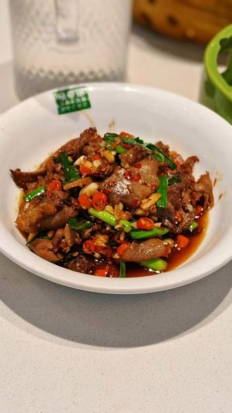 湖南大片牛肉怎么做_正宗湘味大片牛肉做法-第1张图片-山城妙识