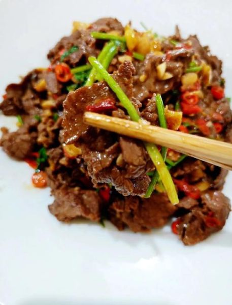 湖南大片牛肉怎么做_正宗湘味大片牛肉做法-第3张图片-山城妙识