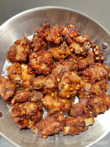 油炸蒜香排骨怎么做_蒜香排骨炸多久才酥脆-第3张图片-山城妙识