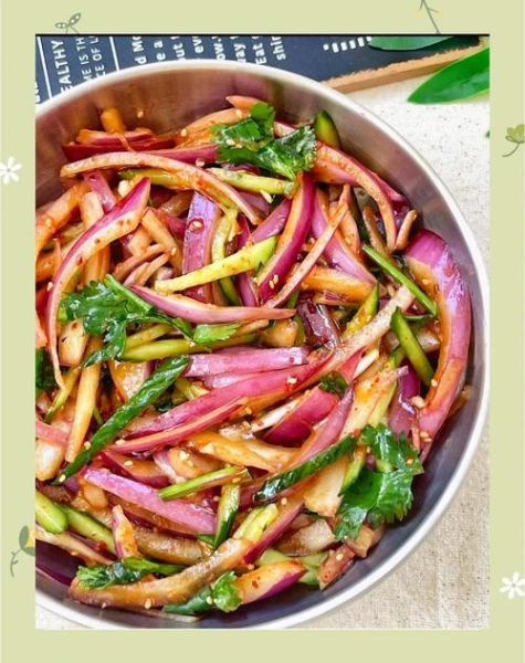 凉拌洋葱丝怎么做_洋葱丝不辣的小妙招-第2张图片-山城妙识