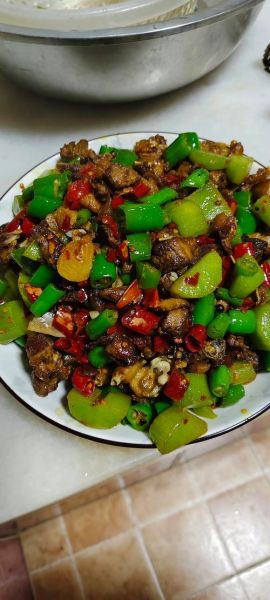 辣子鸡丁怎么做_正宗川味辣子鸡丁做法-第3张图片-山城妙识