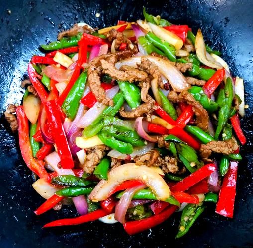 青椒牛柳怎么炒才嫩_家常青椒牛柳做法步骤-第2张图片-山城妙识