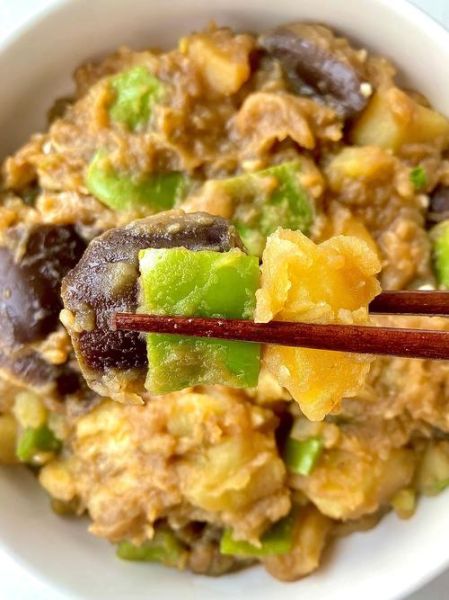 土豆烧茄子怎么做_家常做法步骤详解-第2张图片-山城妙识