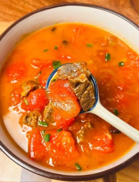 牛肉炖西红柿怎么做_西红柿炖牛肉的窍门-第1张图片-山城妙识