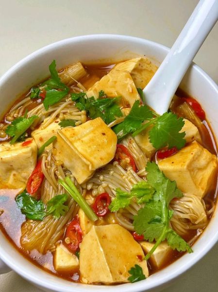 金针菇豆腐汤怎么做_金针菇豆腐汤的家常做法-第2张图片-山城妙识