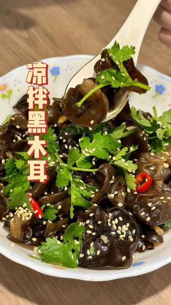 木耳怎么炒好吃_家常木耳做法大全-第1张图片-山城妙识