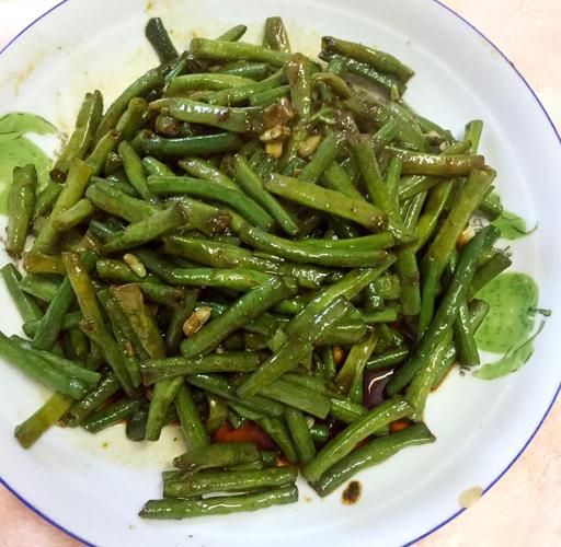 豇豆角怎么炒好吃_豇豆角焯水几分钟-第3张图片-山城妙识