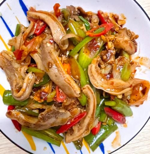 炒猪肚怎么炒才脆_家常炒猪肚做法-第1张图片-山城妙识