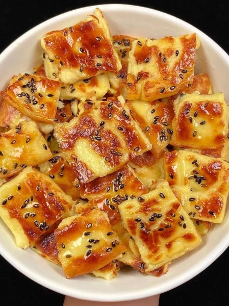 土豆泥饼最简单的做法_不用面粉怎么做-第1张图片-山城妙识 土豆泥饼最简单的做法_不用面粉怎么做-第1张图片-山城妙识