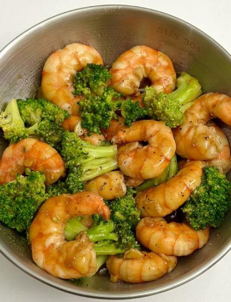 西兰花炒虾仁怎么做_西兰花炒虾仁家常做法-第1张图片-山城妙识