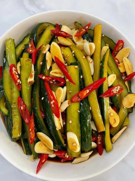 腌制黄瓜的做法_怎样腌黄瓜又脆又入味-第1张图片-山城妙识