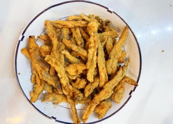 油炸杏鲍菇怎么做才酥脆_油炸杏鲍菇用面粉还是淀粉-第1张图片-山城妙识