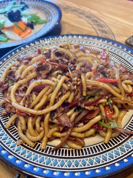 羊肉炒粉条怎么做_羊肉炒粉条的家常做法-第2张图片-山城妙识