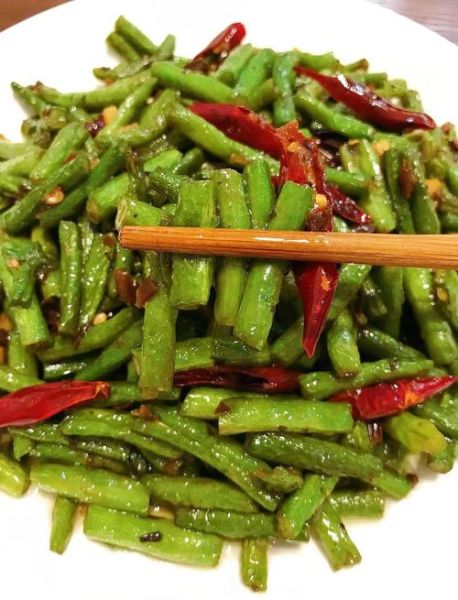 干煸豇豆角怎么做_干煸豇豆角用不用焯水-第3张图片-山城妙识 干煸豇豆角怎么做_干煸豇豆角用不用焯水-第3张图片-山城妙识