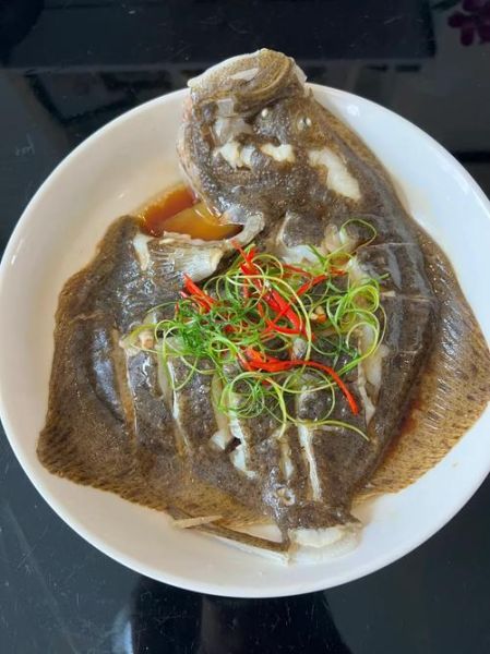 清蒸多宝鱼怎么做_多宝鱼蒸多久才嫩-第2张图片-山城妙识