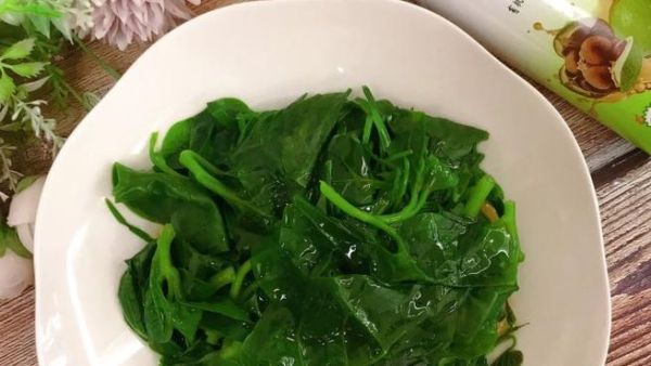 凉拌木耳菜怎么做_木耳菜焯水几分钟-第1张图片-山城妙识